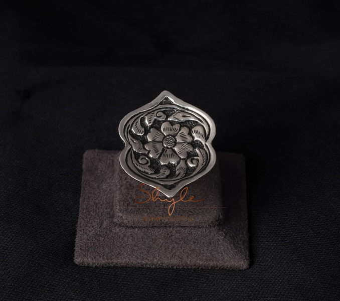 Anvaya flora vintage inspired chitai ring