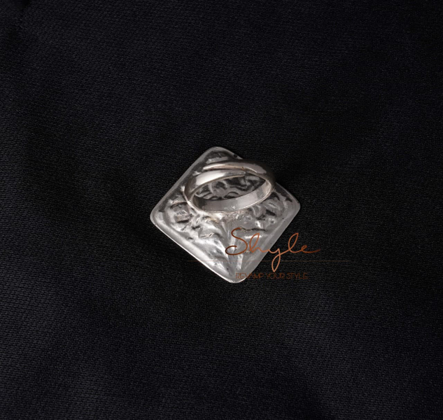 Anvaya Flora Chitai Square Ring