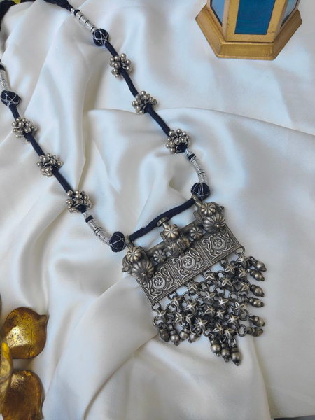 Shaya silver necklace store