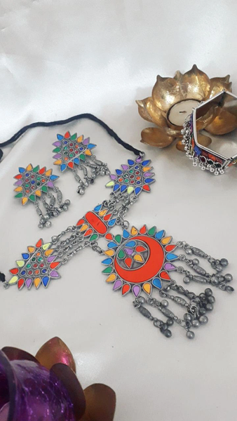 MULTICOLORED RED CHAND DESI AFGHAN CHOKER SET