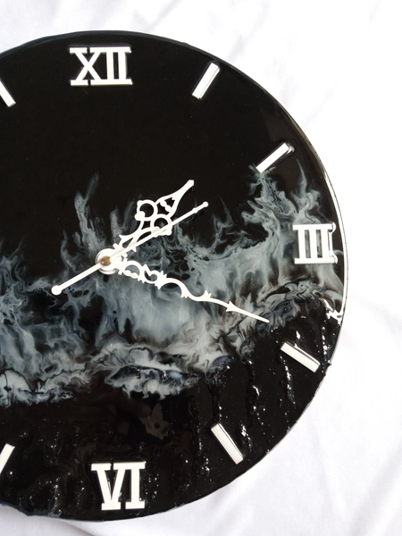 Resin Black Ocean Theme mud crack wall Clock