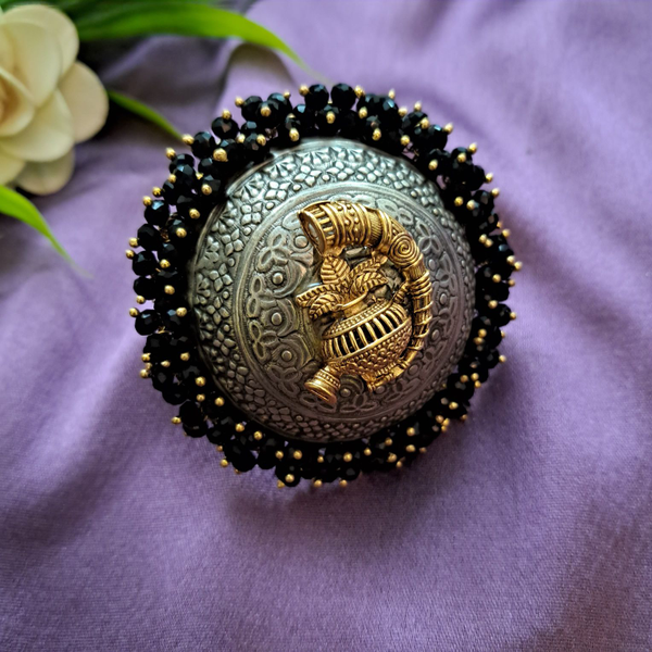 Ekani Musical Theme Brass Gajra Handwork Black Moti Bandhani Adjustable ...