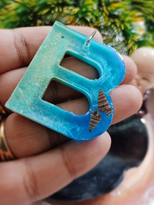 Resin Alphabet keychain - B7