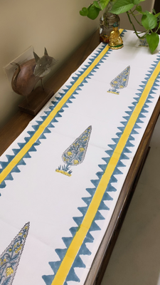 Table Runner - 6 Seater Dining table