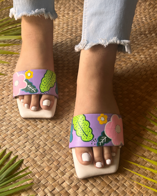 lavender love SQ. toe slides