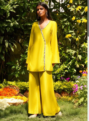 Shawberry Women Embellished Yoke Detail Yellow Chanderi Tunic